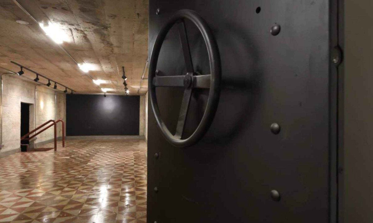 BUNKER O ESCONDERIJO NO ACAIACA – Minas Um Luxo